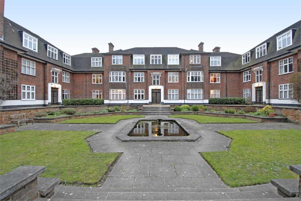 2 Bedroom Flat | SE26 6EE | Fountain Court | Pickwick Estates