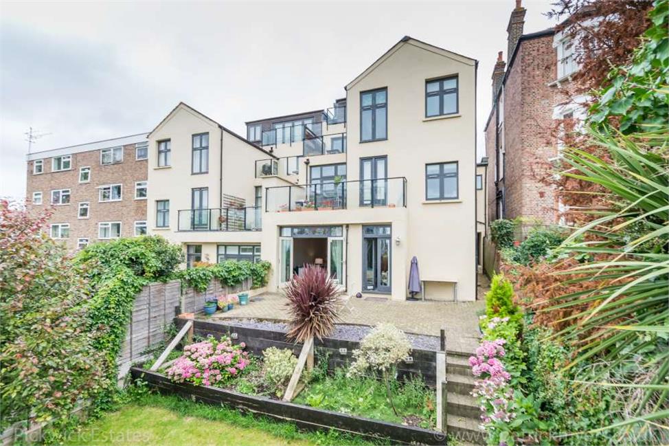 2 Bedroom Flat | SE23 3AP | Canonbie Road | Pickwick Estates