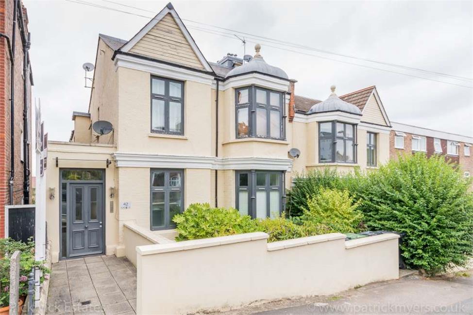 2 Bedroom Flat | SE23 3AP | Canonbie Road | Pickwick Estates