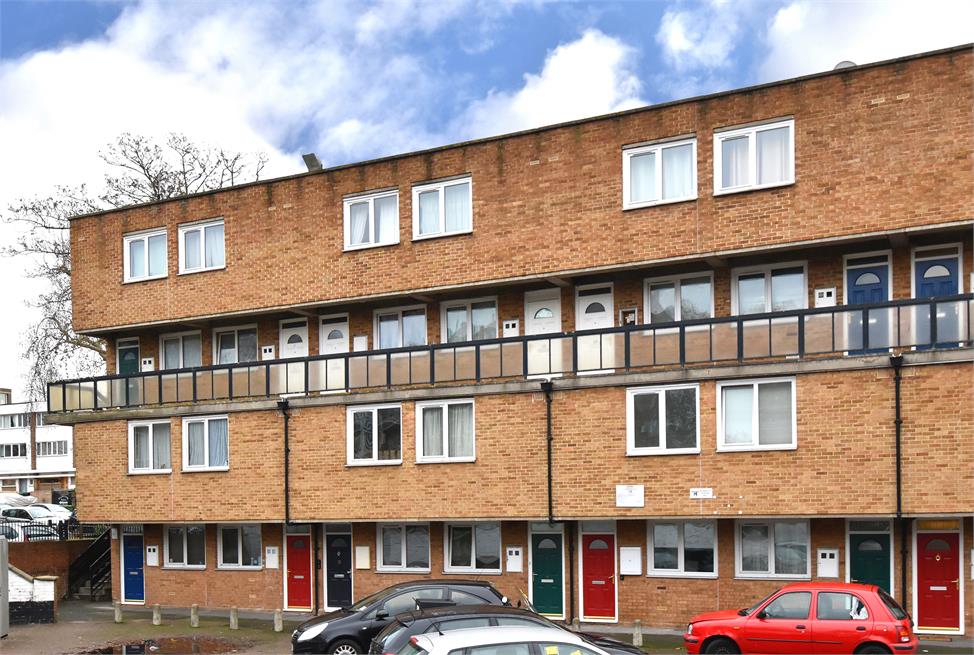 2 Bedroom Flat | SE23 2UR | Andrew Court | Pickwick Estates