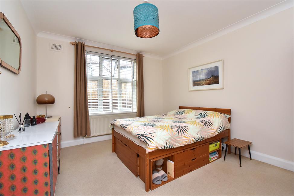 2 Bedroom Flat | SE23 1NL | Brockley Rise | Pickwick Estates
