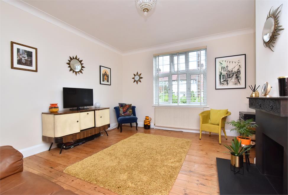2 Bedroom Flat | SE23 1NL | Brockley Rise | Pickwick Estates