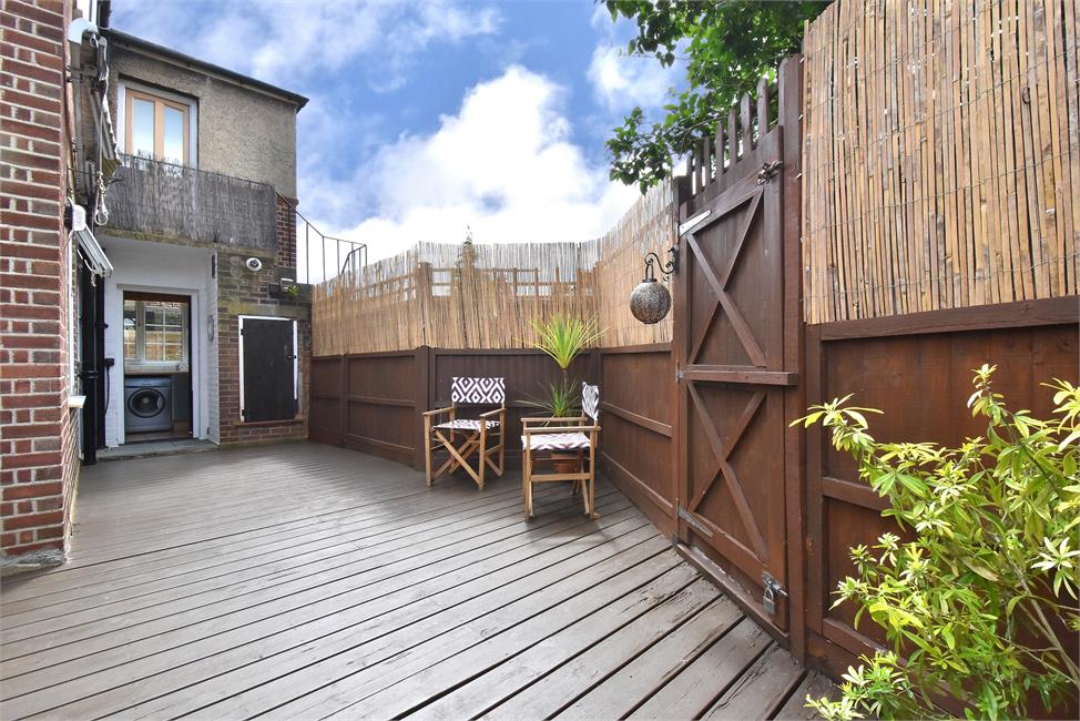 2 Bedroom Flat | SE23 1NL | Brockley Rise | Pickwick Estates