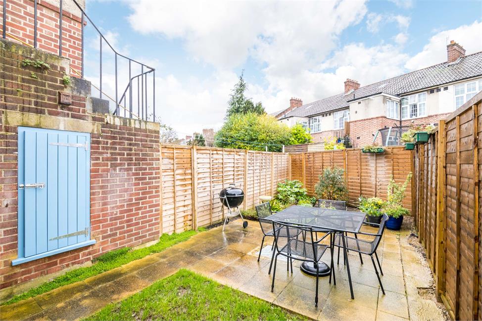 2 Bedroom House | SE23 1NL | Brockley Rise | Pickwick Estates