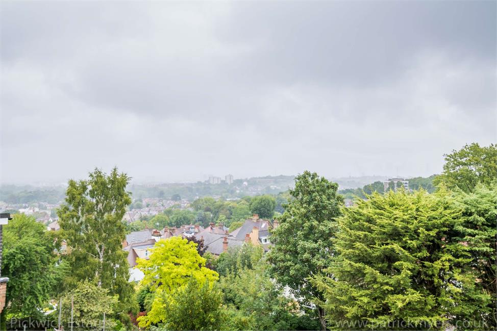 4 Bedroom House | SE23 3AG | Canonbie Road | Pickwick Estates
