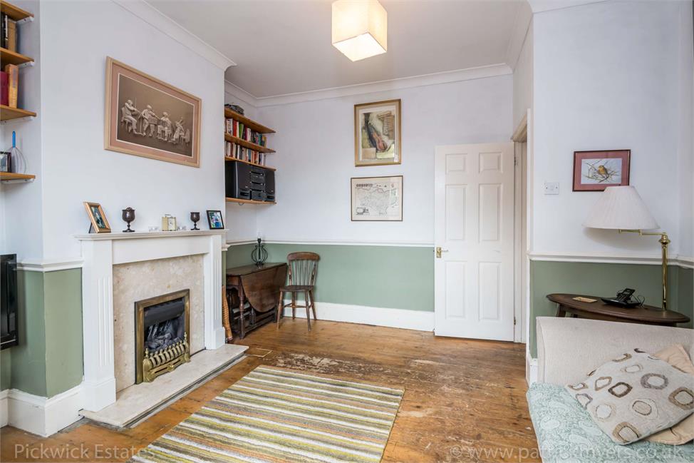 2 Bedroom Flat | SE23 1DY | Honor Oak Park | Pickwick Estates