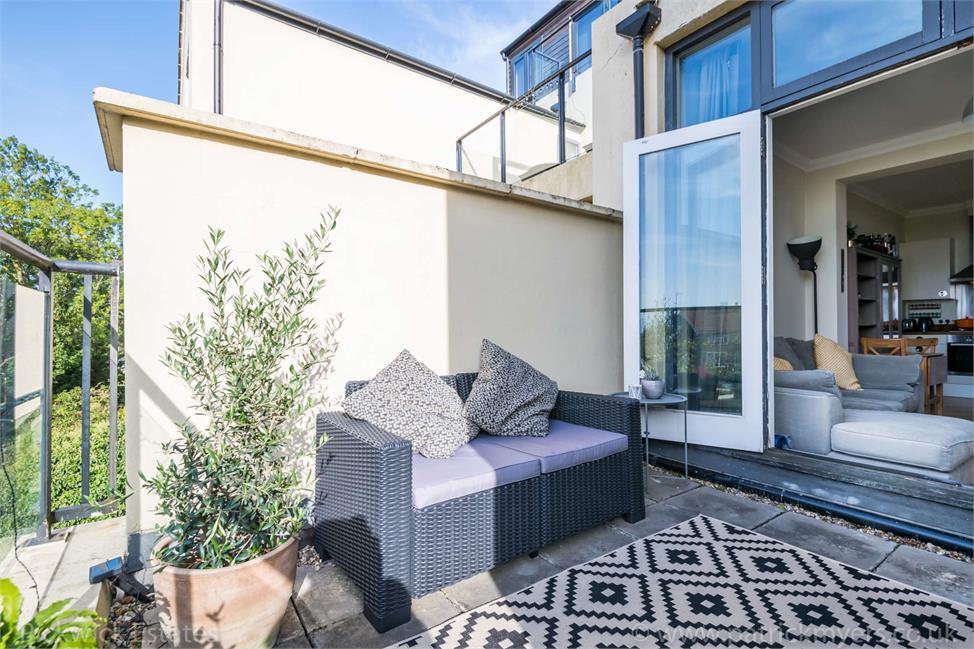 2 Bedroom Flat | SE23 3AP | Canonbie Road | Pickwick Estates