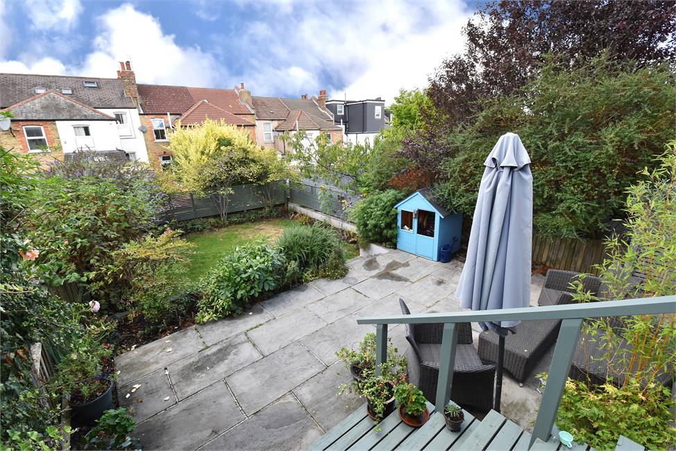 5 Bedroom House | SE4 1AP | Salehurst Road | Pickwick Estates