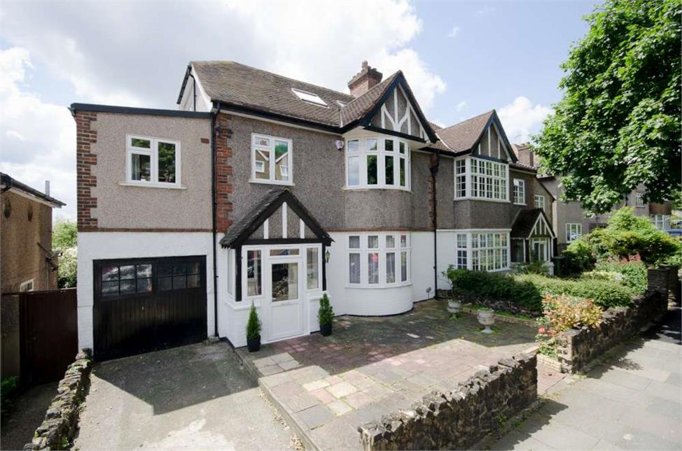 6 Bedroom House | SE26 4BX | Thorpewood Avenue | Pickwick Estates